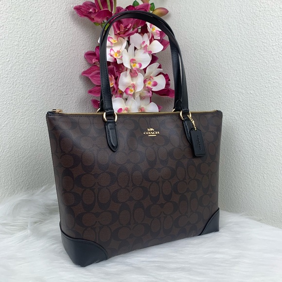Coach | Bags | Coach Signature Zip Tote | Poshmark